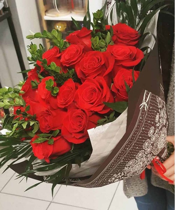 Buchet 19 Trandafiri Rosii